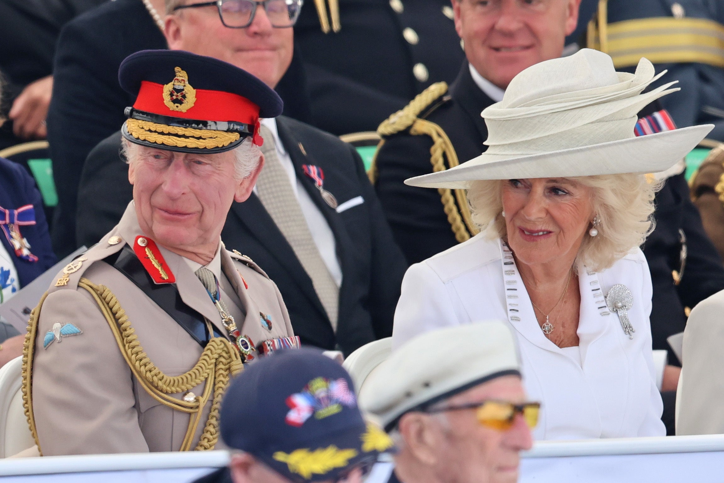 Queen pays tribute to past and present servicemen and women on Armed ...
