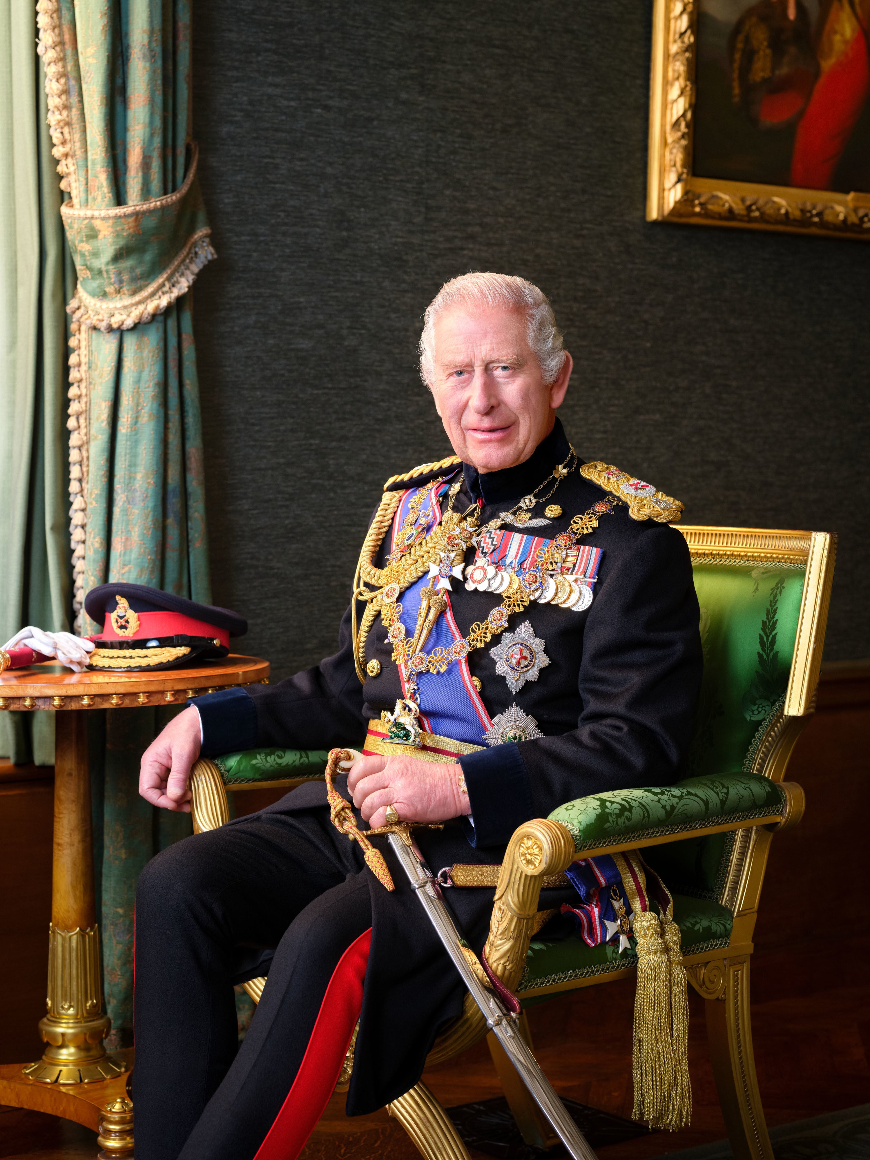 Queen pays tribute to past and present servicemen and women on Armed ...