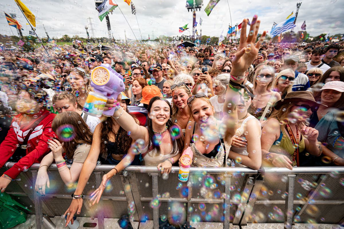 Glastonbury Festival 2024 live: Coldplay to headline tonight after Dua ... Glastonbury Festival 2024 live: Coldplay to headline tonight after Dua ...