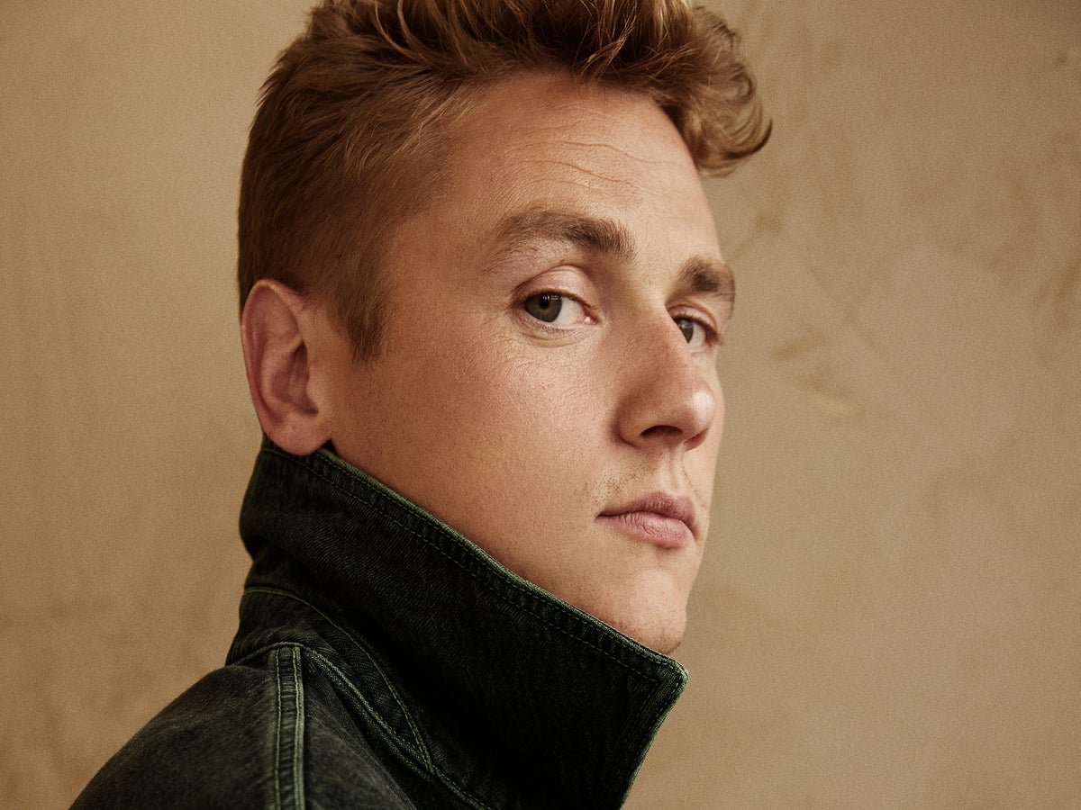 Blond British Actors 60 Photos - Moonagedaydream.film