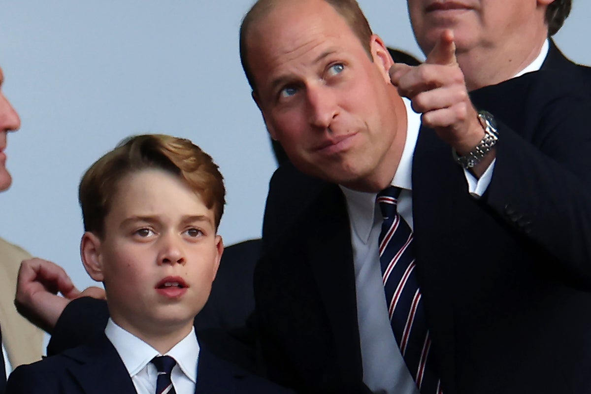 People love Prince William and Prince George moment during Euros final ...