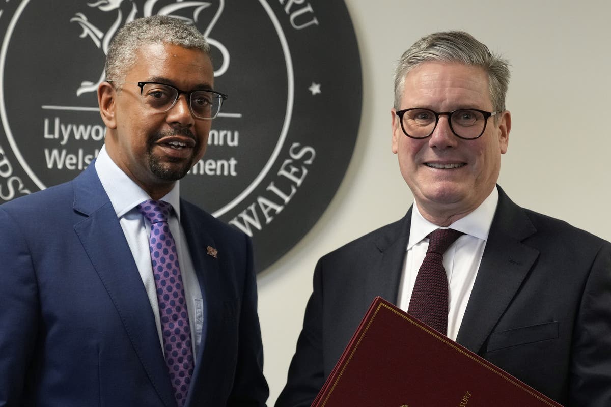 Four Welsh ministers quit and call for First Minister to stand down ...