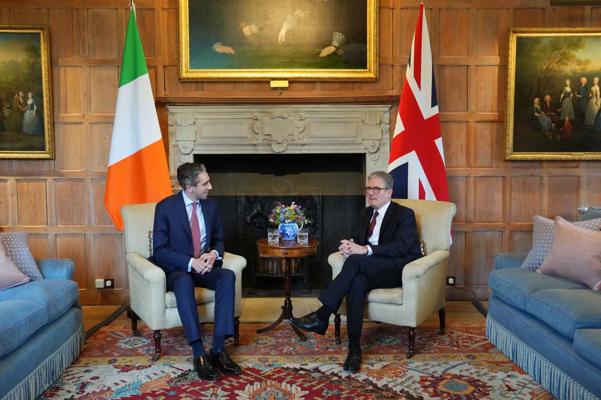Starmer pledges to reset Anglo-Irish relationship as he meets Taoiseach ...
