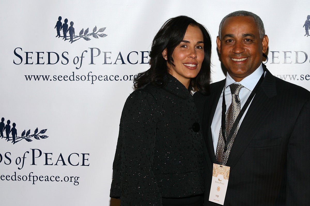 Wife of Yankees’ executive Omar Minaya found dead in their home | The ...