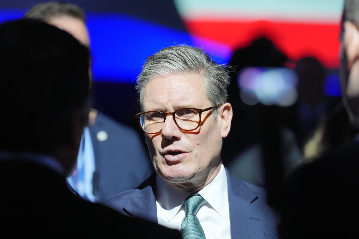 Starmer promises bosses it will be easier to build roads and warehouses ...