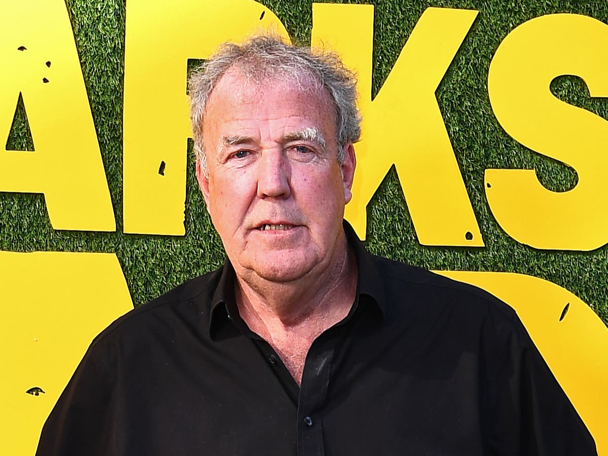Jeremy Clarkson hits back at fans stung by bees near Clarkson’s farm ...