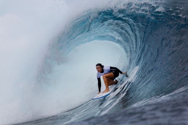 How is wave forecasting done for surfing and how is it used at the 2024 ...