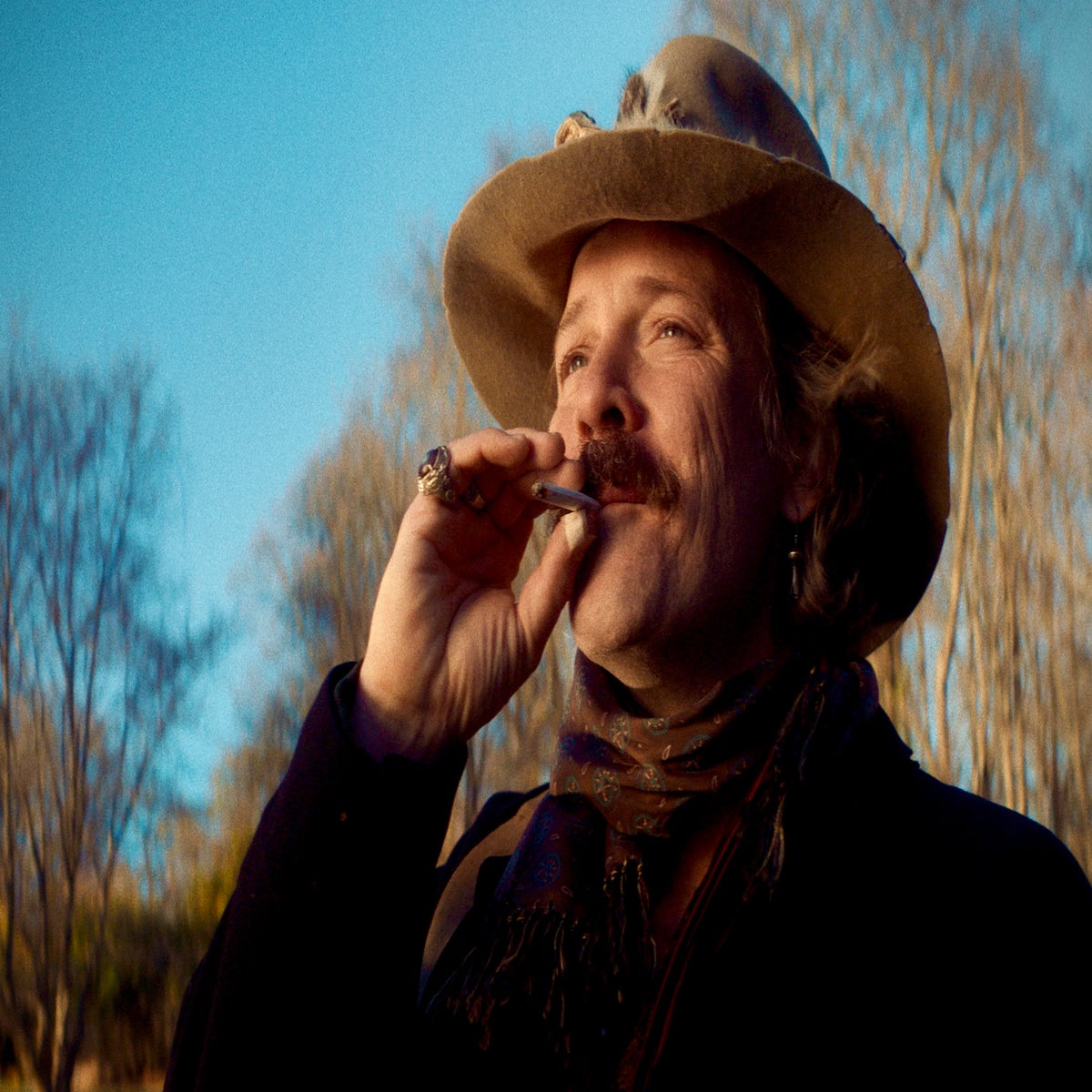 Coup De Vent Sondergaard Coup' Trailer: Peter Sarsgaard & Billy