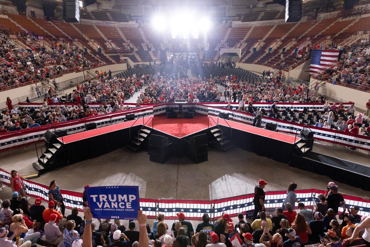 Watch as Trump holds rally in battleground state of Pennsylvania | The ...