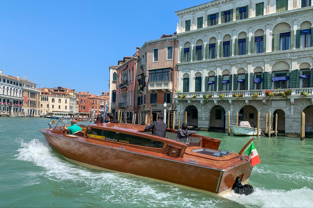 Airport Water Taxi Venice Italy Top 7 Reasons To Take A Venice Water