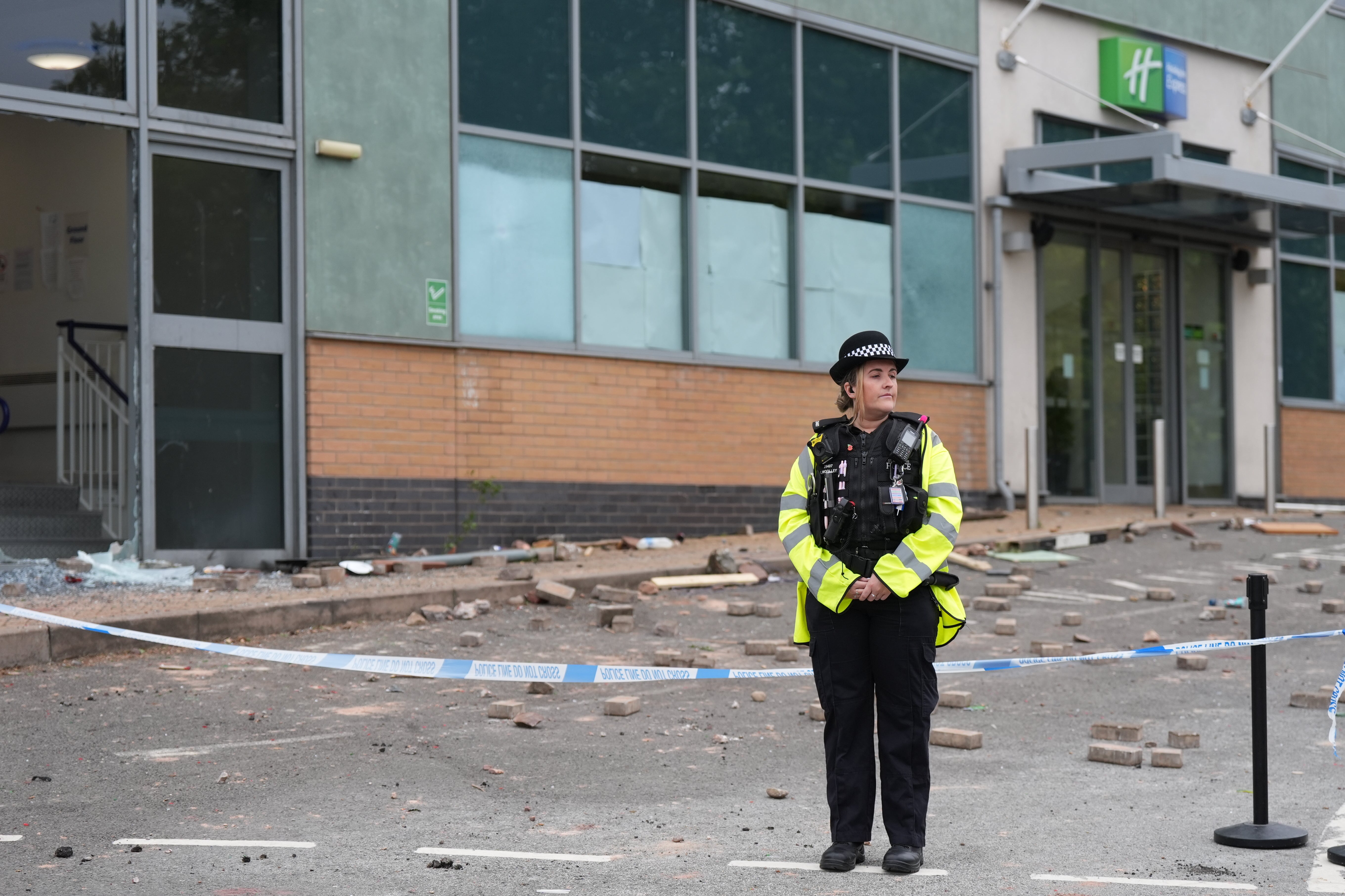 Holiday Inn owner urges calm after attacks on two hotels housing asylum ...