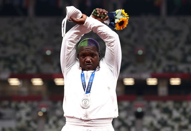 Who is Raven Saunders? The mask-wearing shot-putter in Olympics final ...