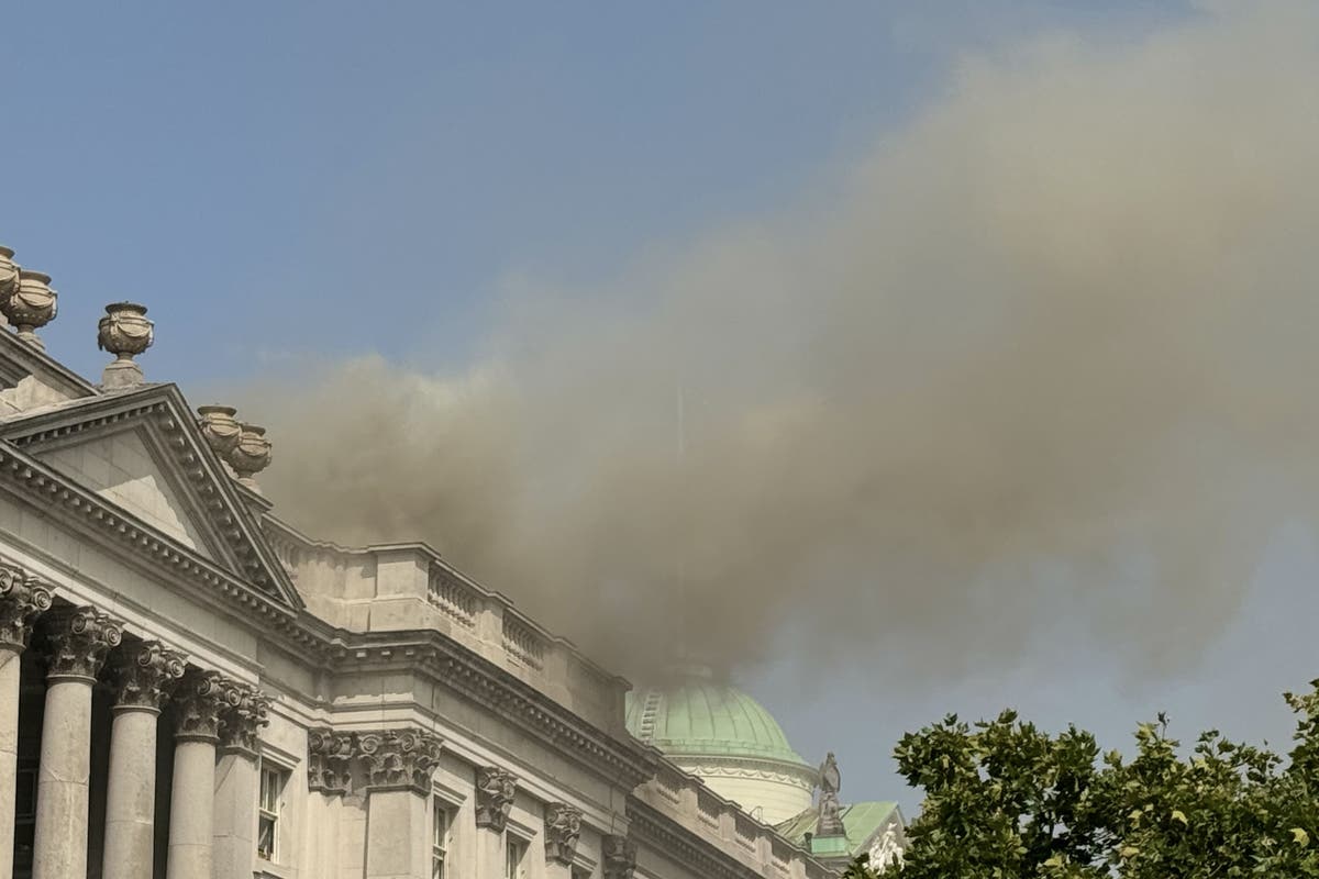 Gallery remains open as Somerset House closes following fire | The ...