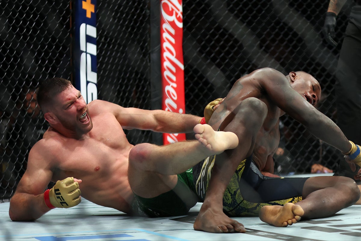 UFC 305: Dricus Du Plessis submits Israel Adesanya to retain title in ...