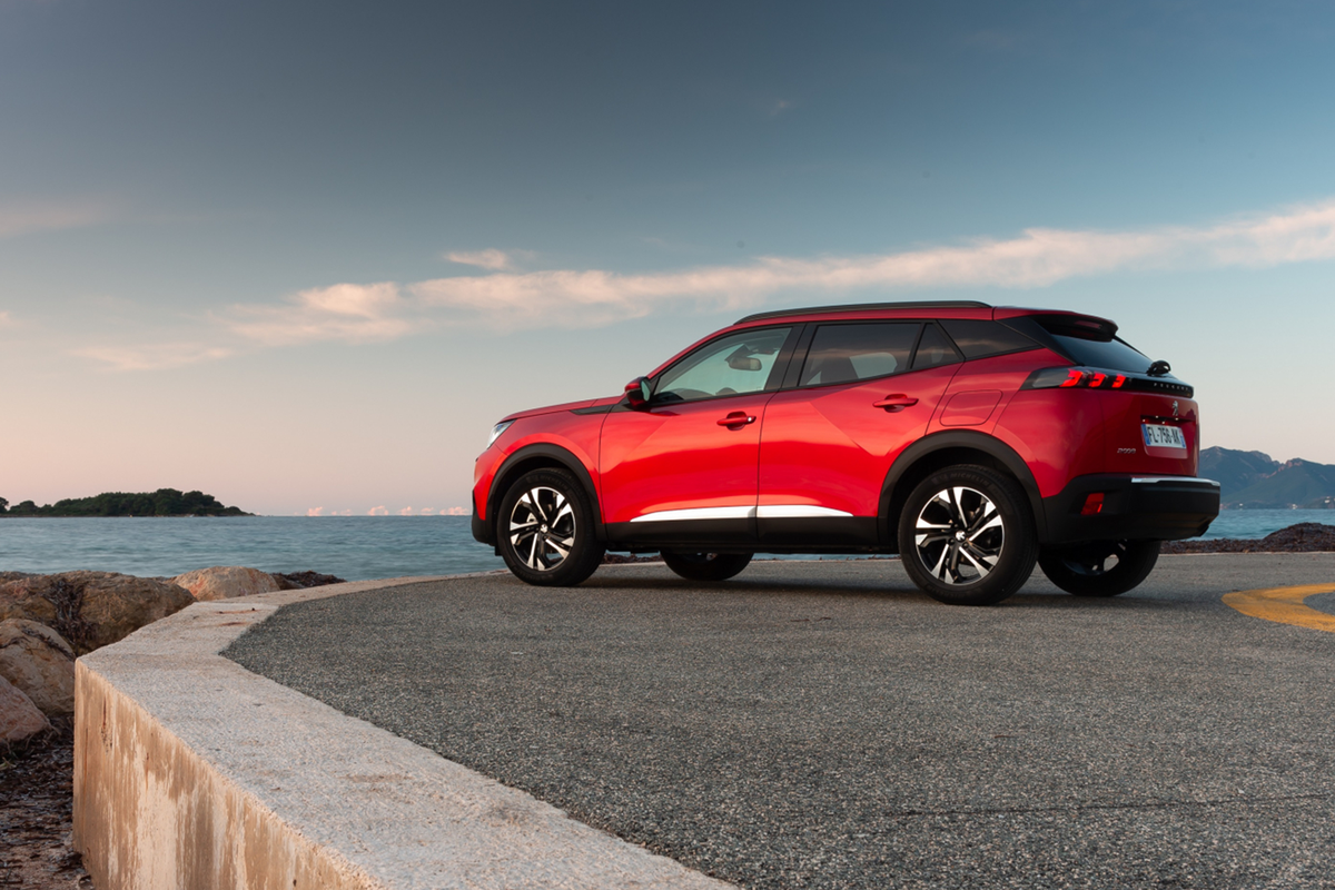 Peugeot e-2008 review: Stylish, compact electric SUV | The Independent