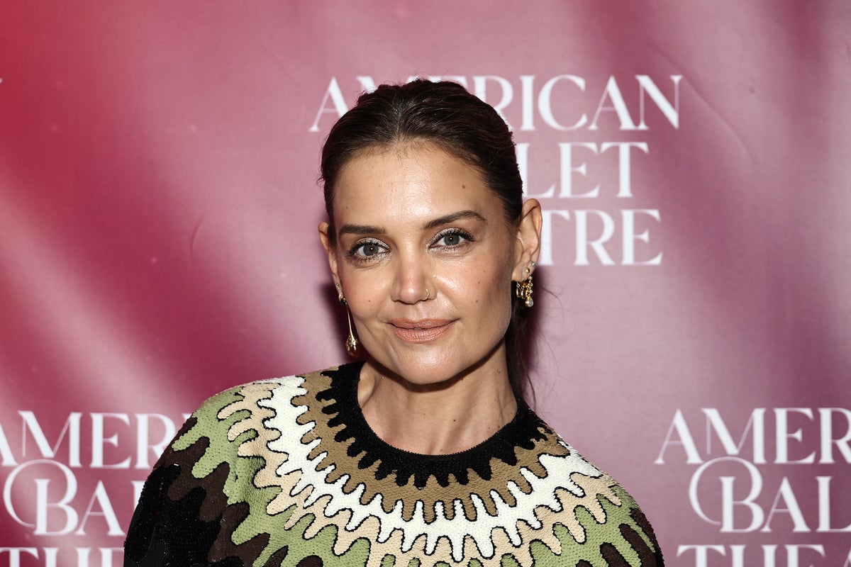 Obi Ndefo death: Katie Holmes reacts to sudden death of Dawson’s Creek ...