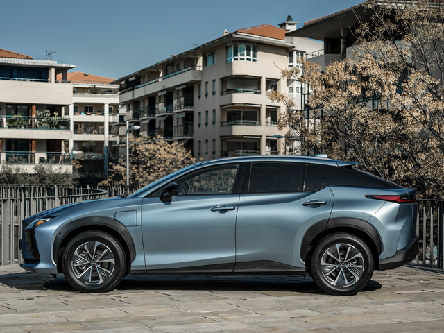 Lexus RZ 450e review: Comfortable, well-equipped, if pricey EV | The ...