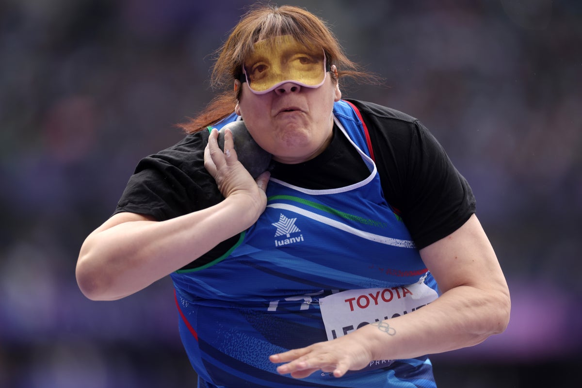 Italian shot putter wins Paralympic gold wearing Mona Lisa eye mask ...