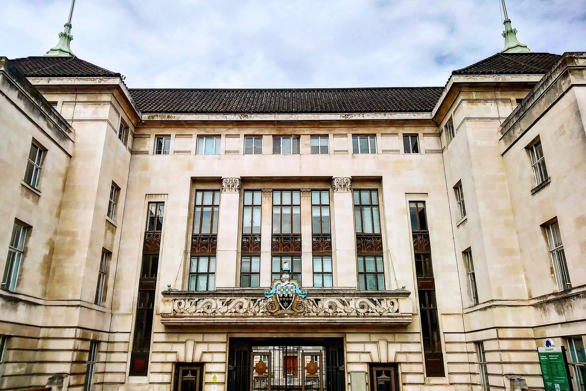 Labour loses control of Wandsworth Council after shock win in 2022 ...