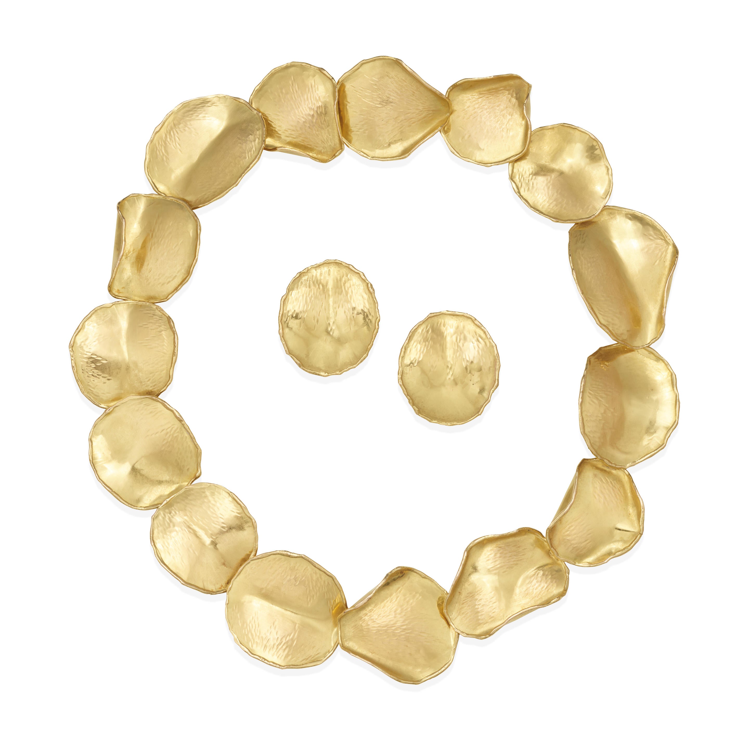 Senator Dianne Feinstein’s jewelry collection set to…