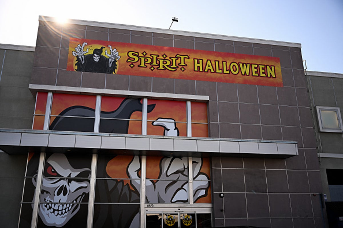 Spirit Halloween is converting some locations into Christmas-themed ...