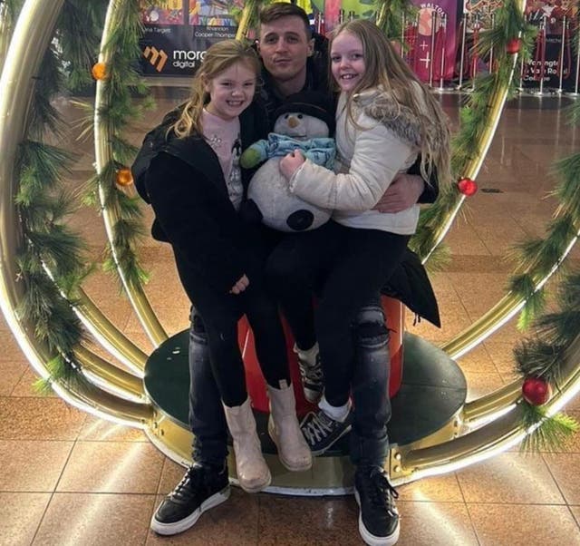 Matthew Booth: Bolton father-of-two on the run over indefinite prison ...