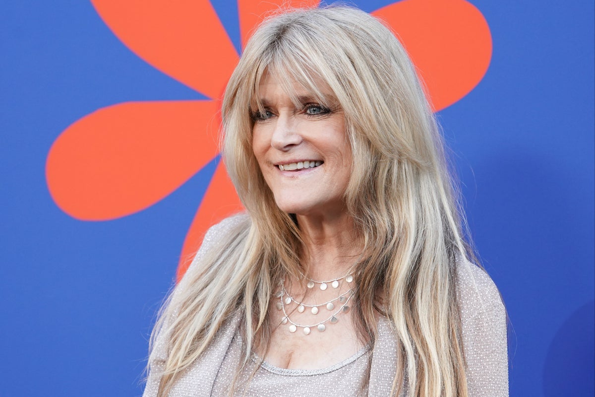 The Brady Bunch actor claims reboot was axed over her MAGA support ...