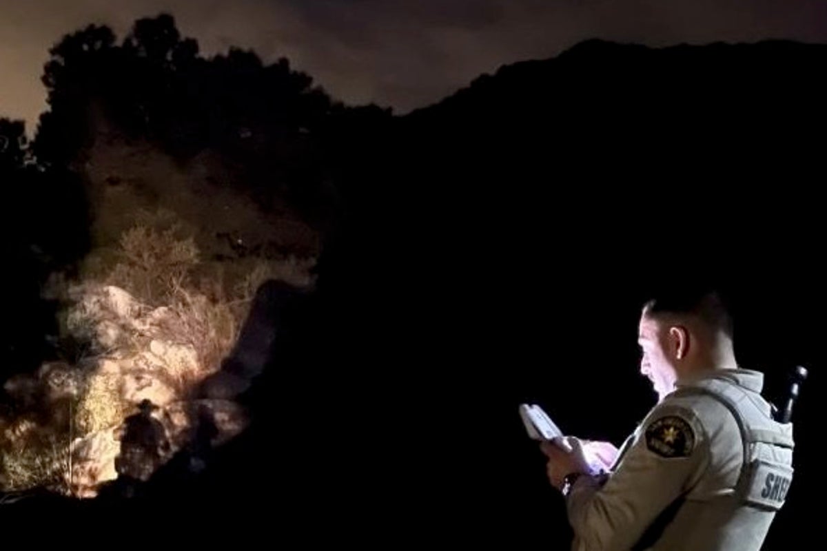 A California hiker was missing for two days. A single shoe print led to ...