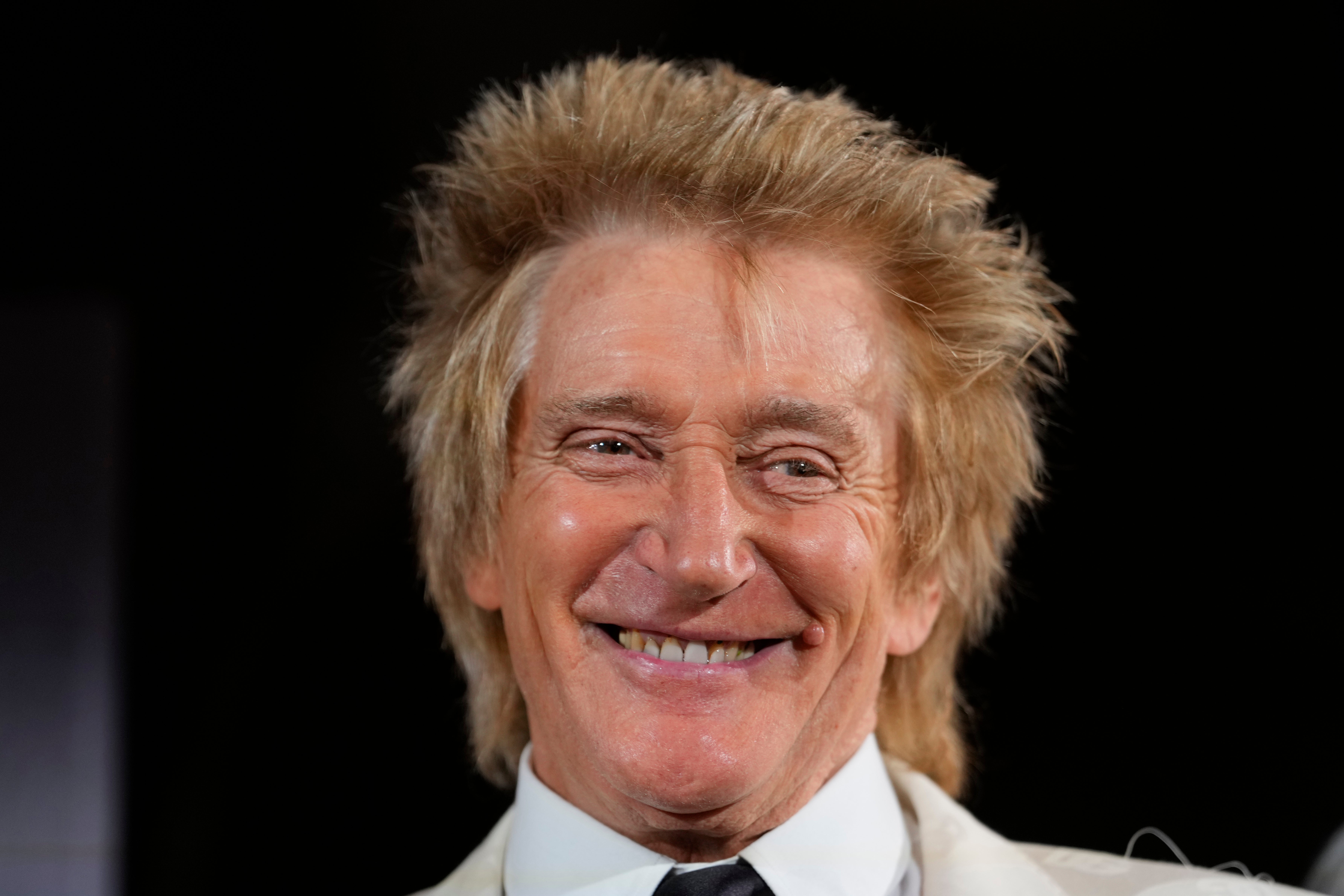 Rod Stewart Supported By Fans After Singer Makes Major 