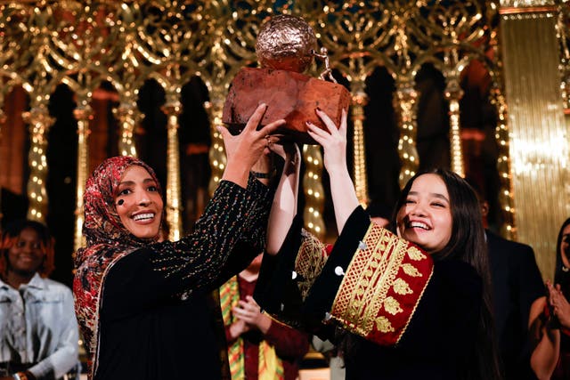 Children’s Peace Prize: Singing teenager Nila Ibrahimi who gave Afghan women a voice wins award ...