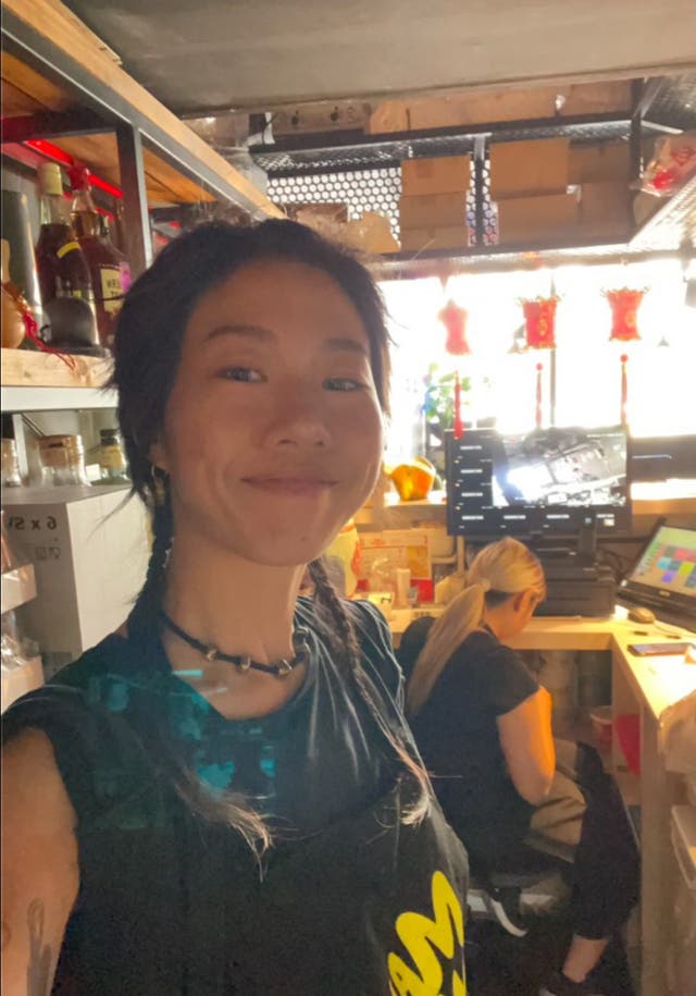 Warning after scammers pretending to work for Monzo pocket woman’s £ ...