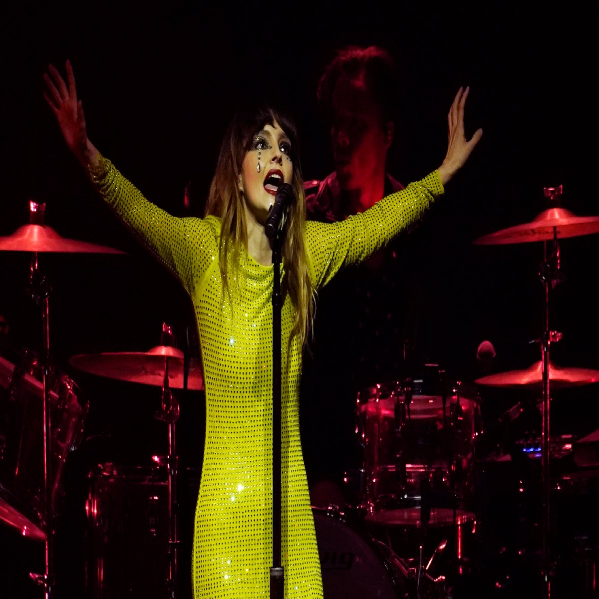 Lauren Mayberry Body Nick Funchion Lauren Mayberry (Chvrches NYC)