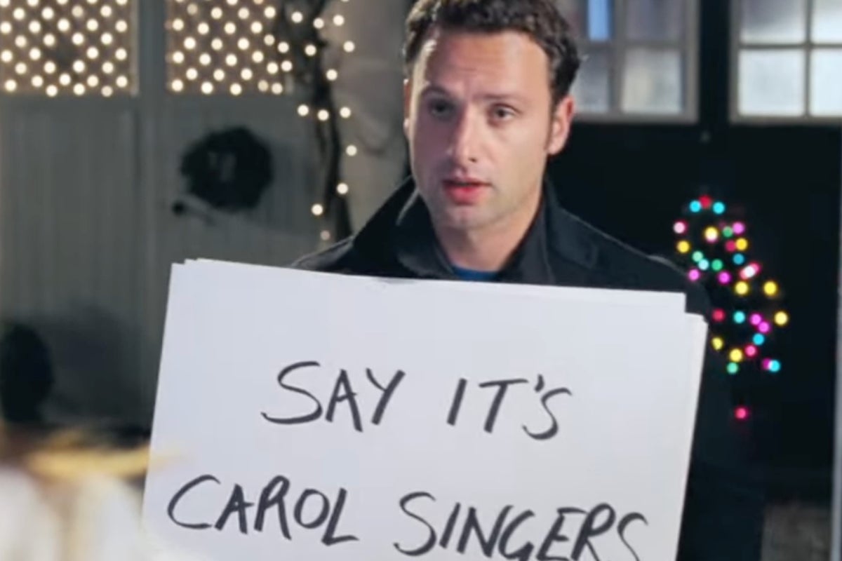 Love Actually director reveals how famous card scene could have been ...