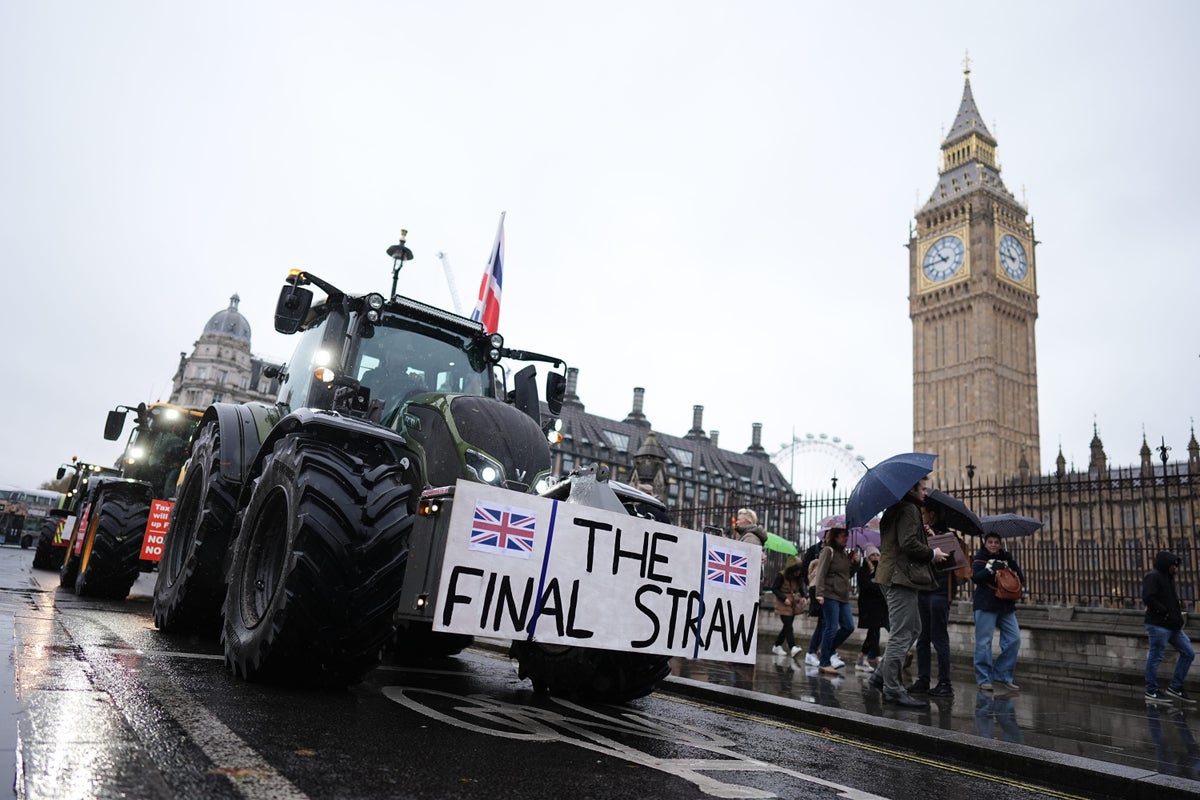 No 10 insists Government backs farmers in face of looming tractor ...