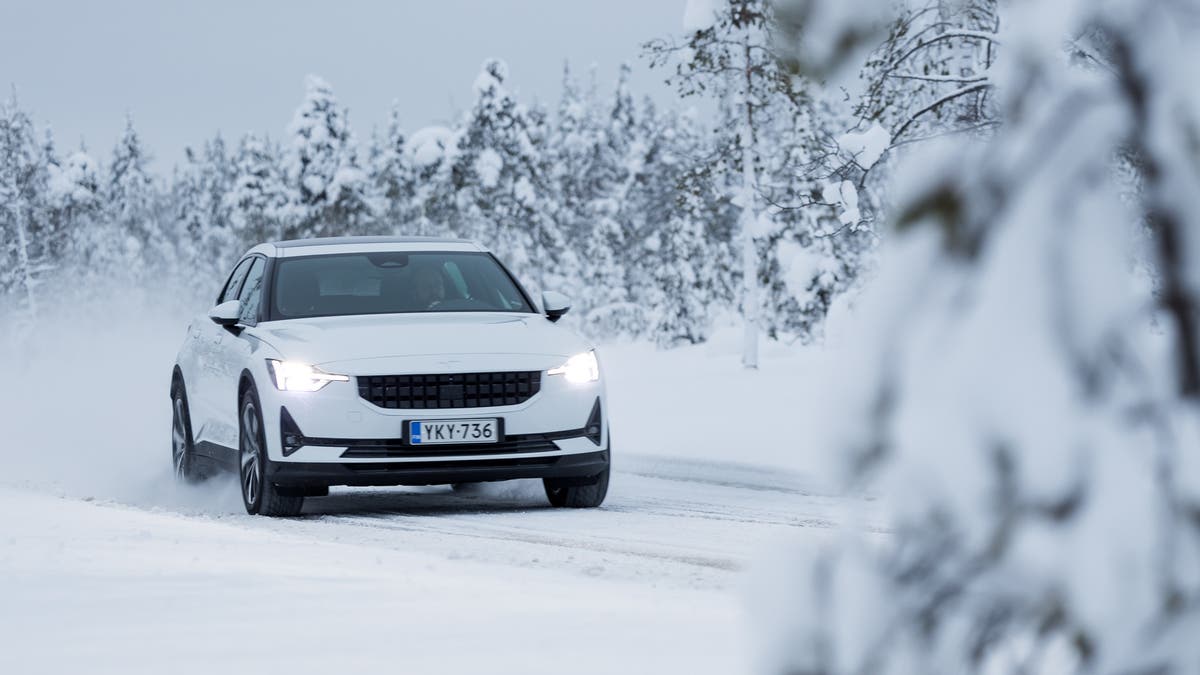 Electric cars in winter: How cold weather affects EV range and charge ...