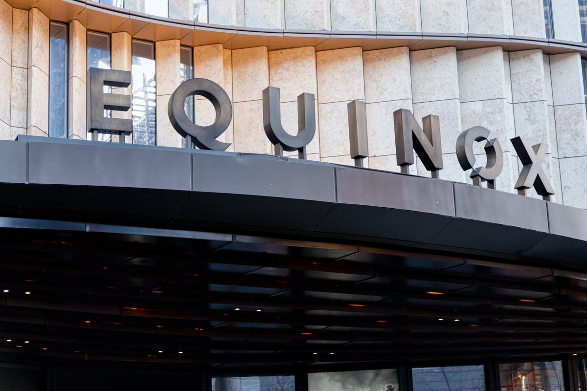 Gym-goer accuses Equinox masseur of sexually assaulting her mid-massage ...