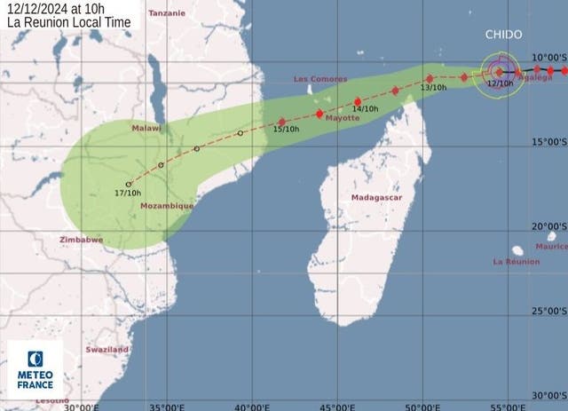 Cyclone Chido map: ‘Horrific’ devastation as French island Mayotte hit ...