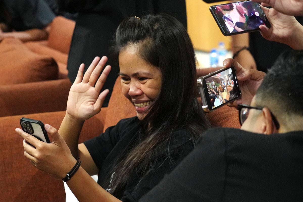 Filipina who won a last-minute reprieve from the Indonesian firing squad in 2015 is to return ...