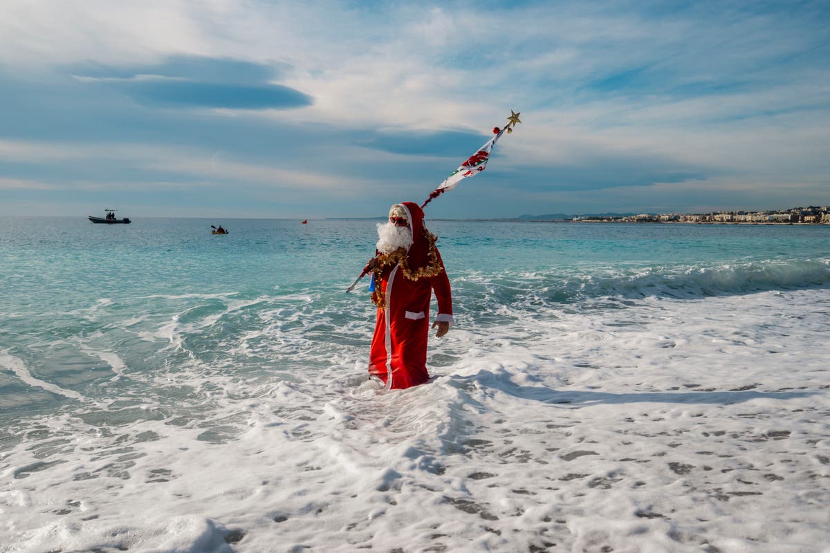 Norad Santa tracker – live: Follow Santa Claus and his reindeer around ... Norad Santa tracker – live: Follow Santa Claus and his reindeer around ...