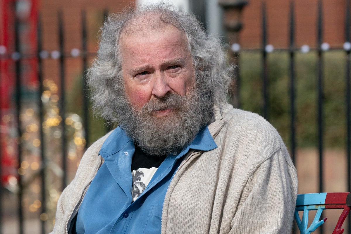 Nigel Bates returns to EastEnders for Christmas after 26-year hiatus ...