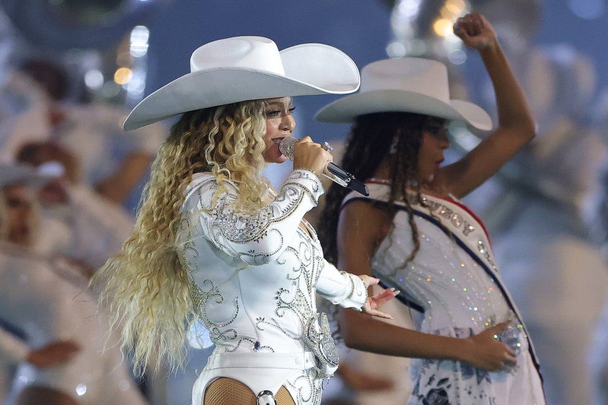 Beyoncé NFL halftime show: All the Easter eggs embedded into show ...
