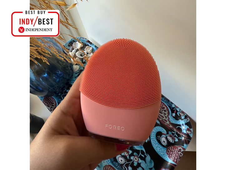 Best facial cleansing brushes for 2025, tested by an expert | The ...