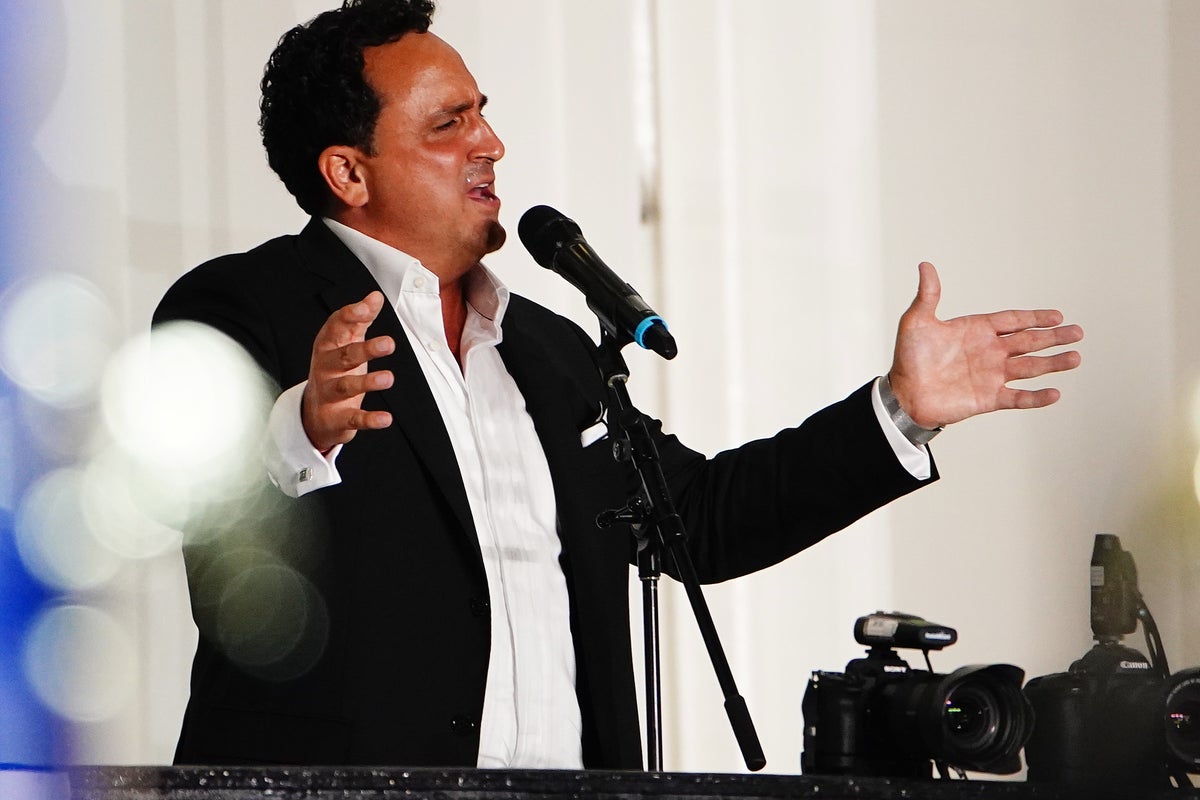 Who is Christopher Macchio, the singer performing the national anthem ...