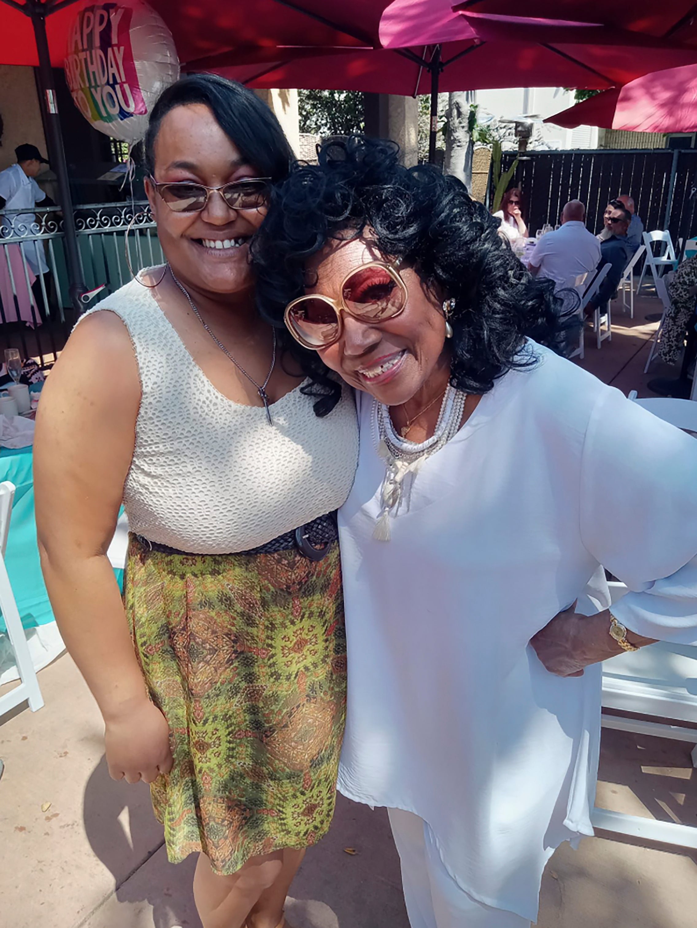 'Fabulous' 95-year-old grandmother with ties to old Hollywood among ...