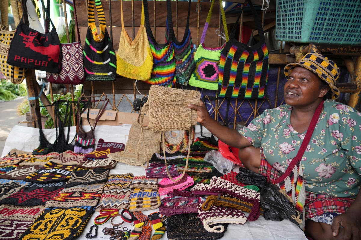 AP PHOTOS: Papua's noken bag, the knotted legacy of resilience and ...