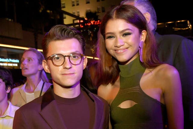 Tinder trials divisive new height filter for premium users | The ...