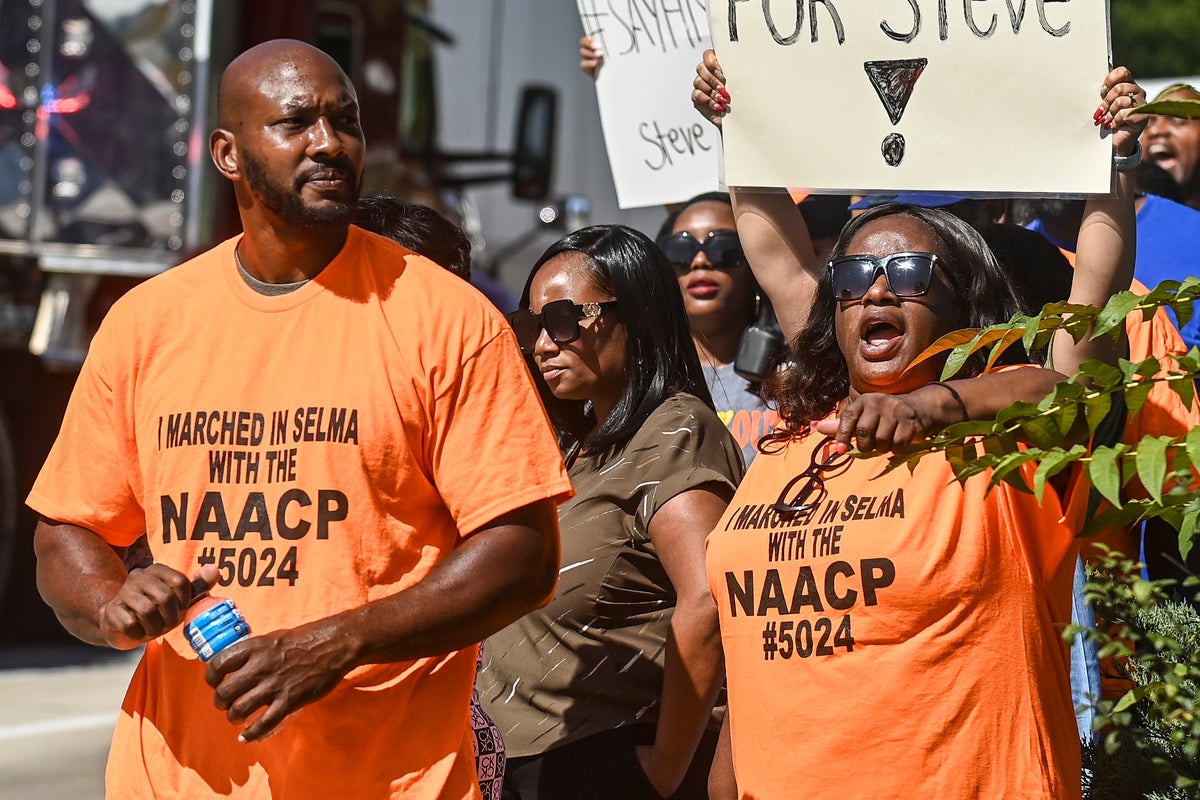 Police in Alabama city roiled by protests lacked 'empathy' and ...