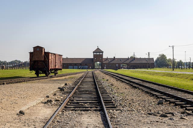 What is ‘dark tourism’? Why tourists visit destinations with tragic ...