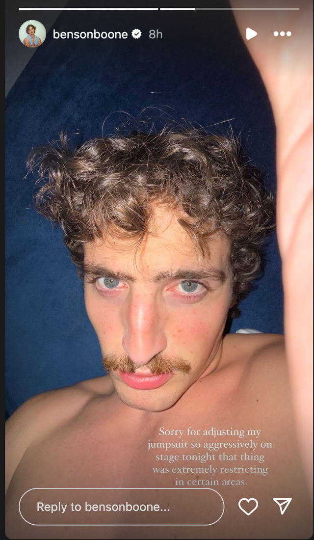 Benson Boone apologizes for ‘aggressive’ outfit adjustment during ...