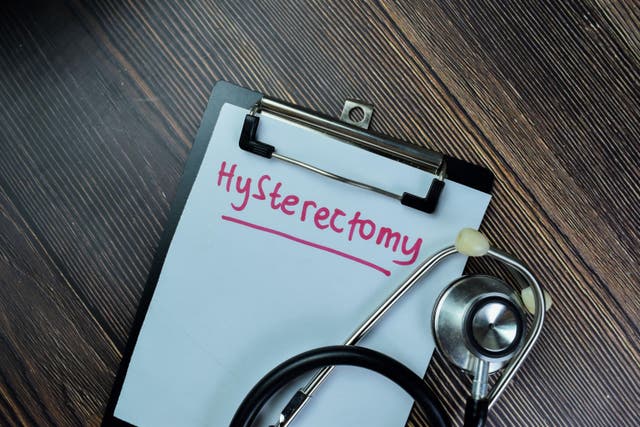 These are the early signs and symptoms of womb cancer you need to look ...